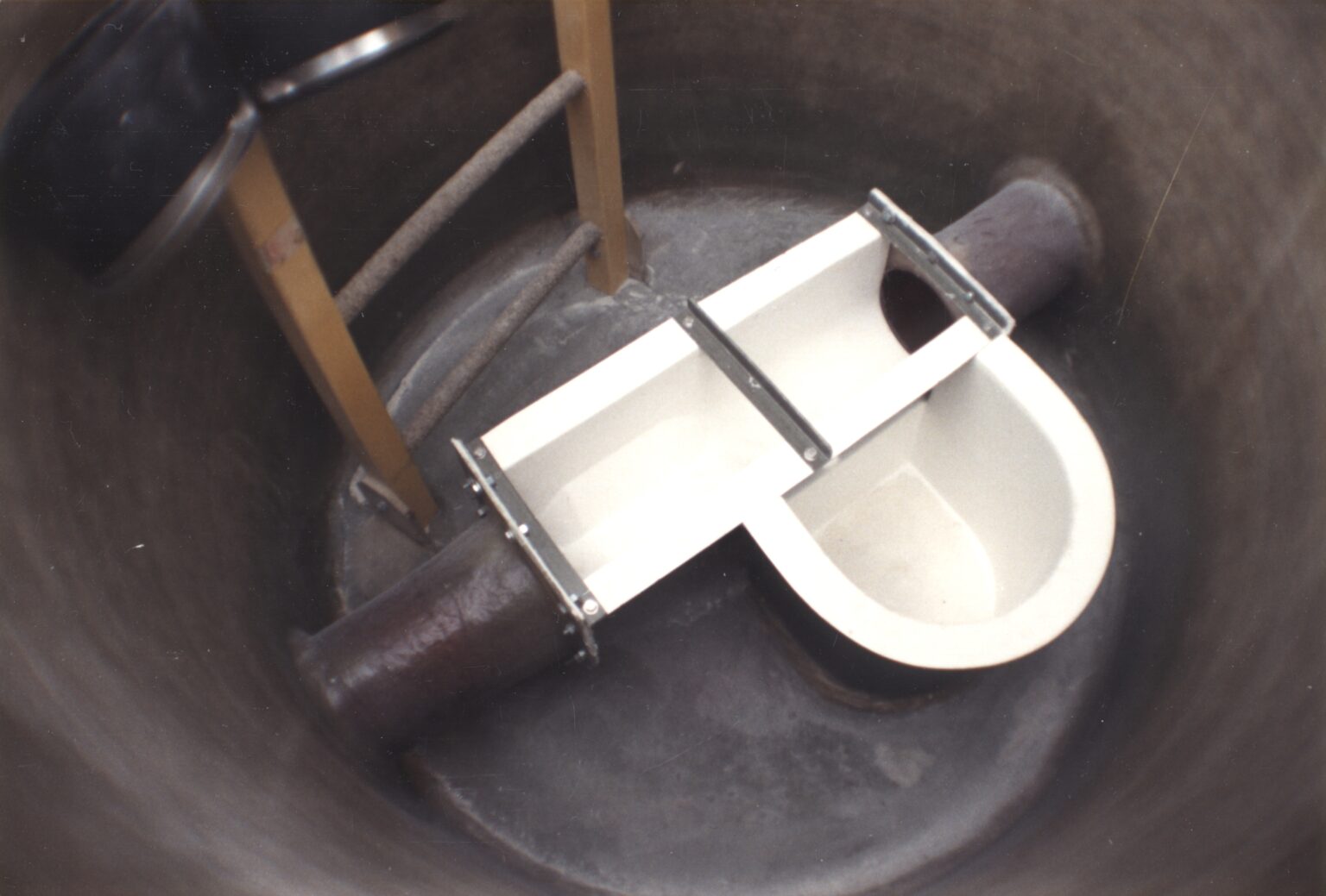 Fiberglass Manhole Benefits | Tracom